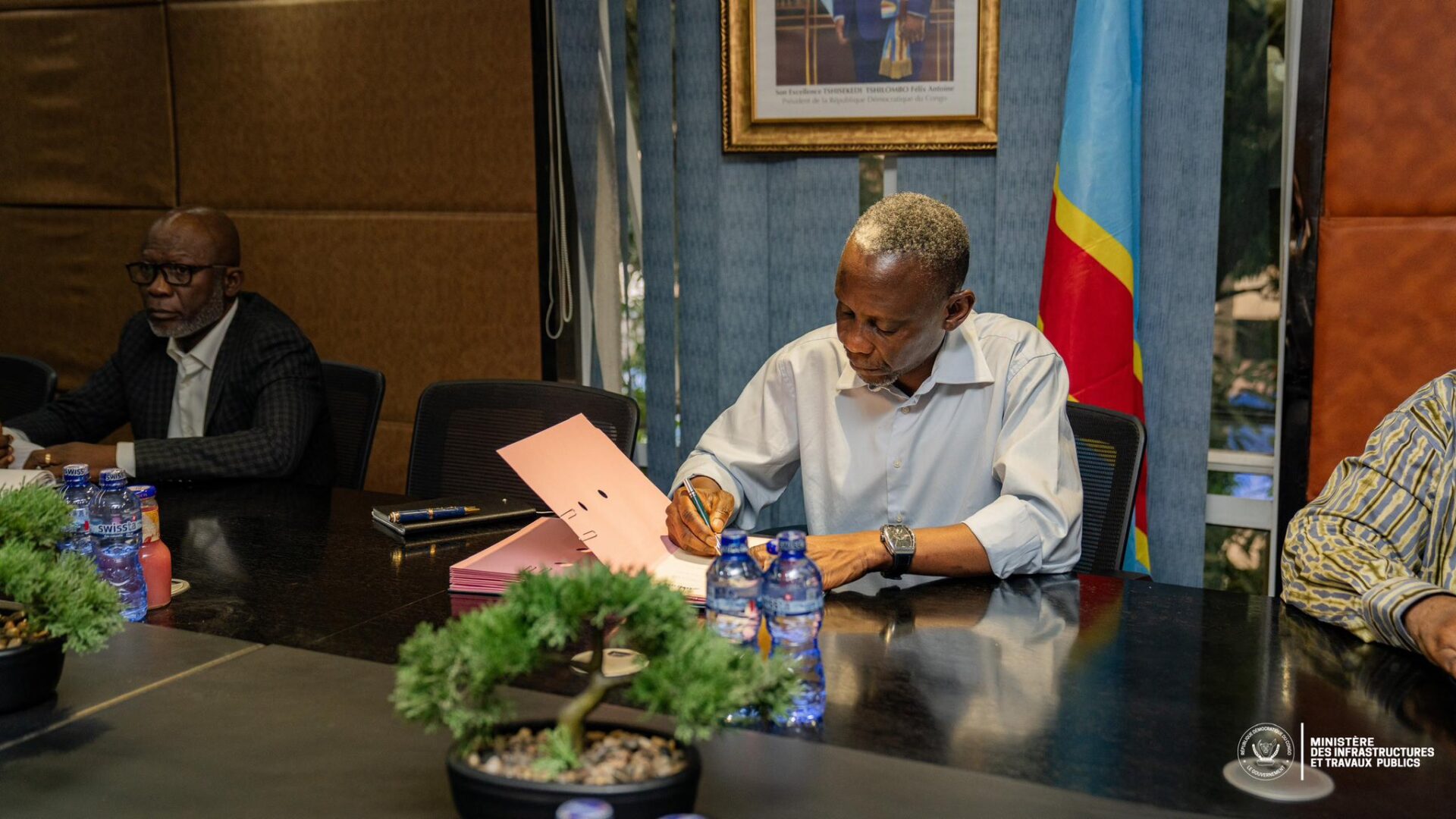 Infrastructures en RDC : un partenariat stratégique signé entre l’UNOPS ...